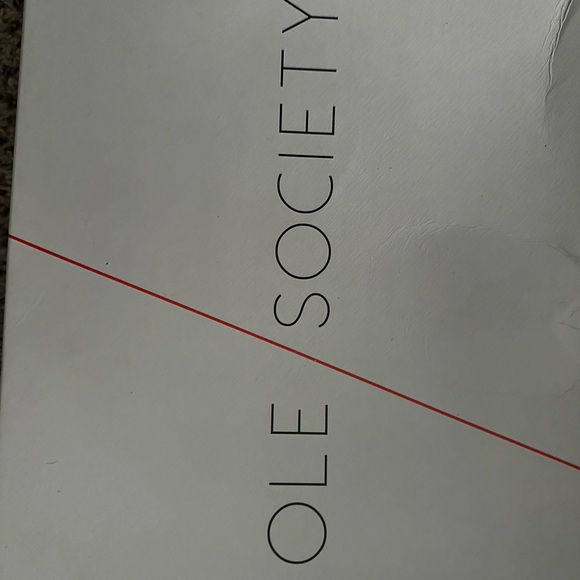 Sole Society | Shoes | Sole Society White And Red Box | Poshmark